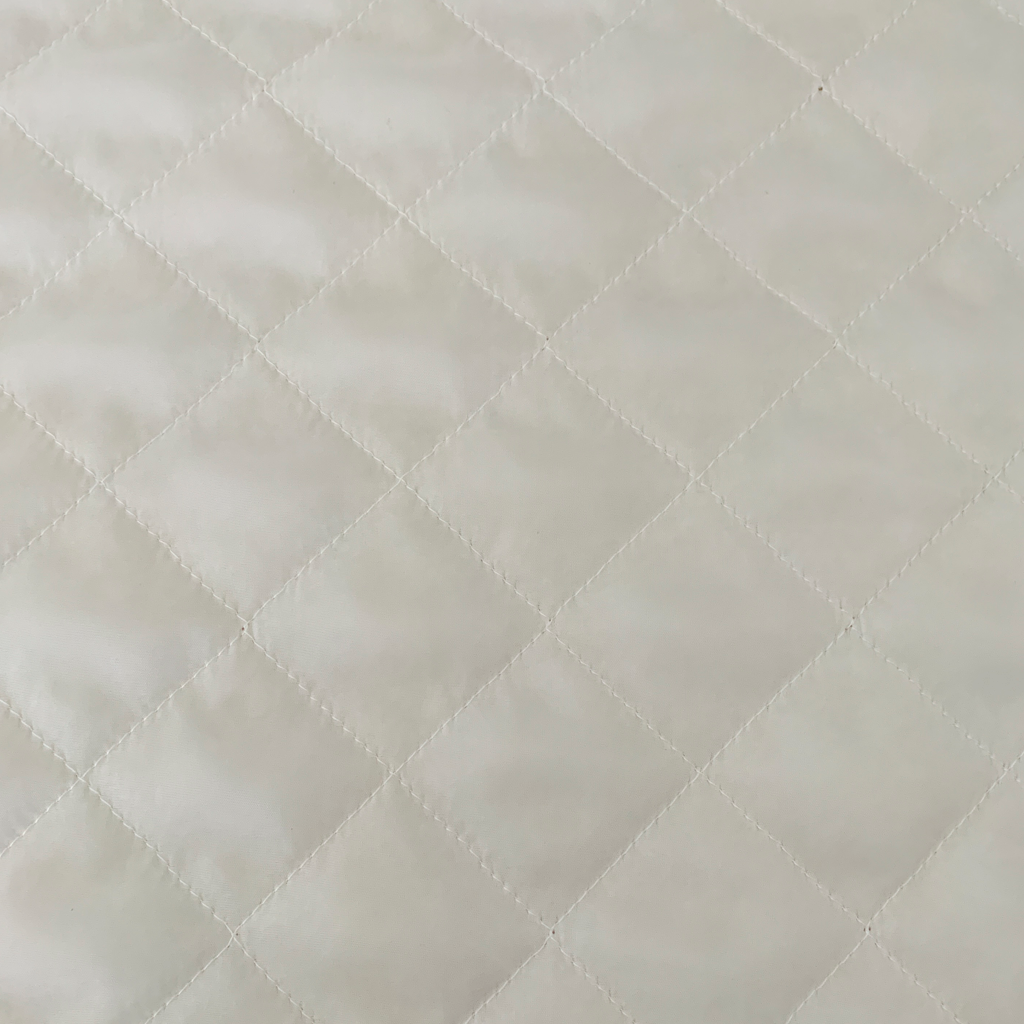 Matelassê Losango Pequeno Failete/Fibra 60gr/TNT 1,47 Largura Branco